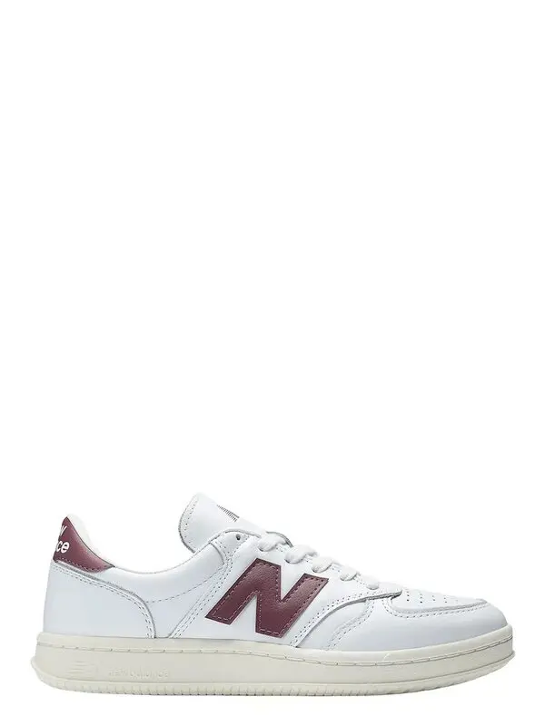 NEW BALANCE T500in Sneakers - White/washed Burgundy