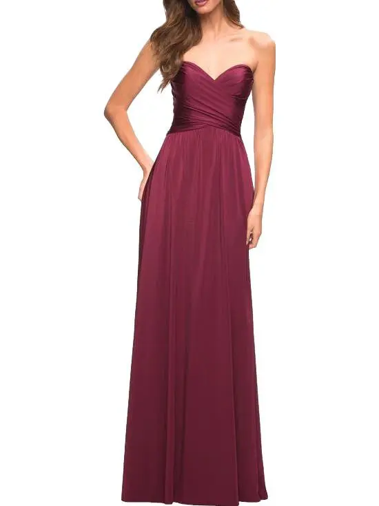 La Femme Strapless Sweetheart Neck Ruched Waist Jersey Gown With Slit - Dark Berry