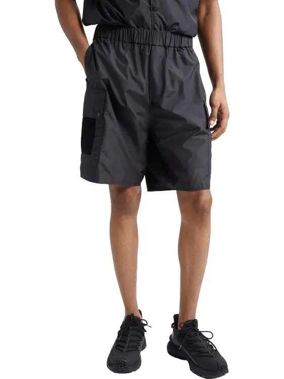 Moncler Ripstop Cargo Shorts - Black