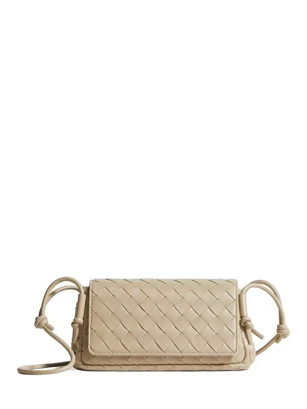 BOTTEGA  VENETA Intrecciato Nappa Leather Pouch - Ecru