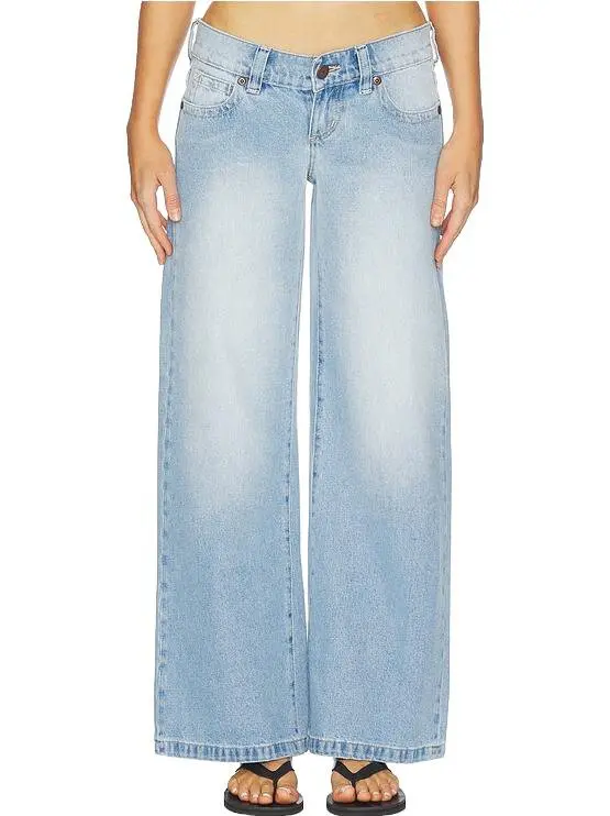 Abrand Denim 00 Wide Leg Jeans - Kaia Worn