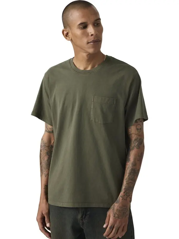 LEVI'S Essential Pocket Garment Dye T-shirt - Garment Dye Deep Depths