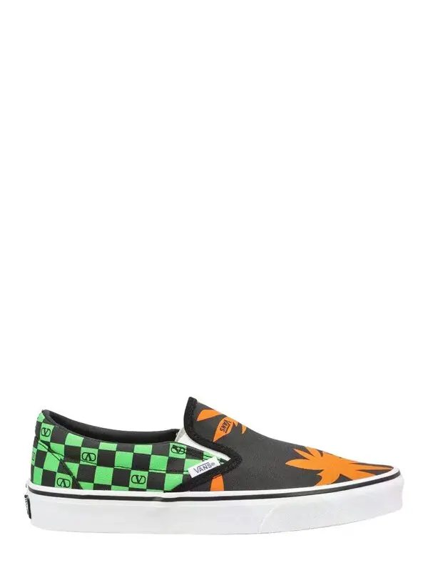 Valentino Garavani Vans X Classic Slip-on Sneakers - Black