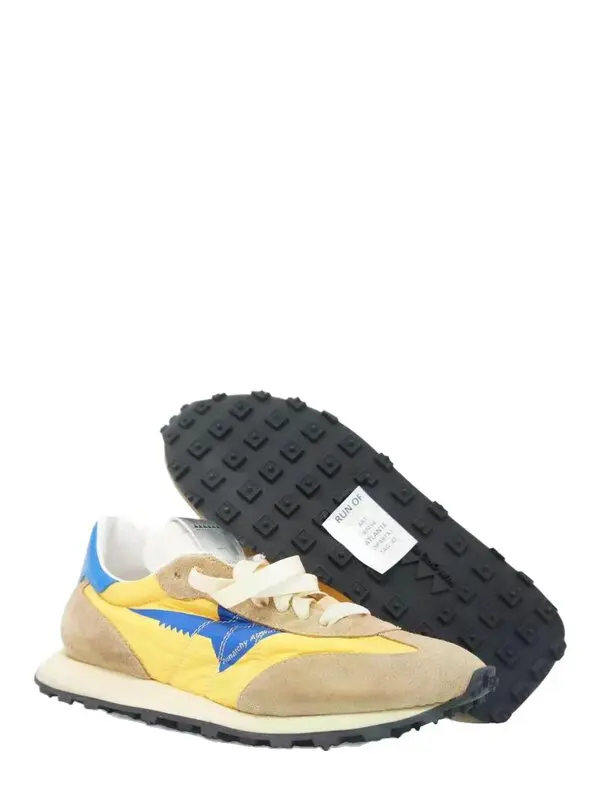 RUN OF Panelled Logo-detail Sneakers - Yellow