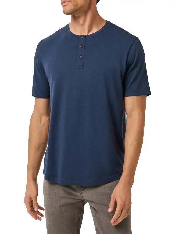 Travis Mathew Cloud Henley - Total Eclipse