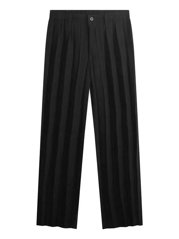 Issey Miyake Pleated Trousers - Black