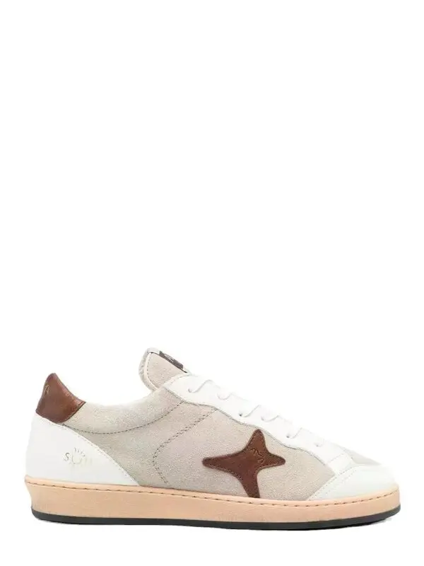 AMA-BRAND Motf Appliqué Sneakers - White