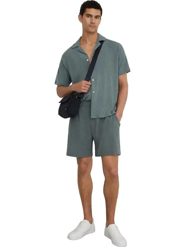 REISS Flint Textured Drawstring Shorts - Dark Sage
