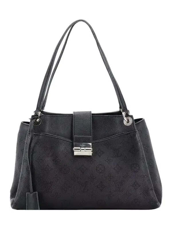 LOUIS VUITTON Sevres Mahina Leather Shoulder Bag - Black