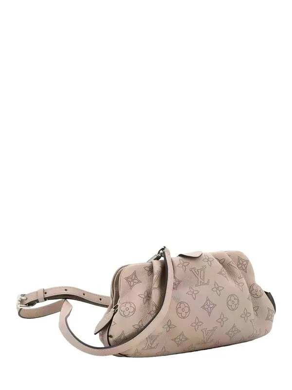 LOUIS VUITTON Scala Pouch Bag Mahina Leather - Neutrals