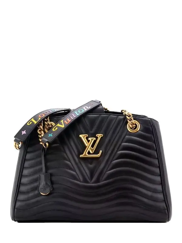 LOUIS VUITTON New Wave Chain Tote Quilted Leather Shoulder Bag - Black