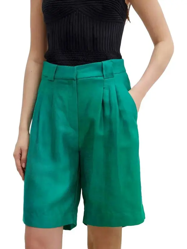 LA PETITE FRANÇAISE Savoureux Pleated Tailored Shorts - Green