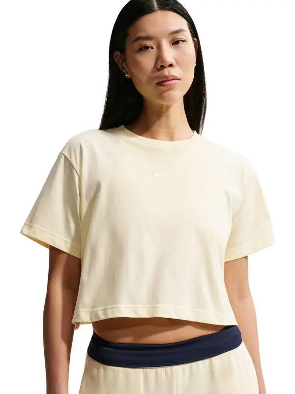 Nike Sportswear Loose Short-sleeve Cropped T-shirt - Brown