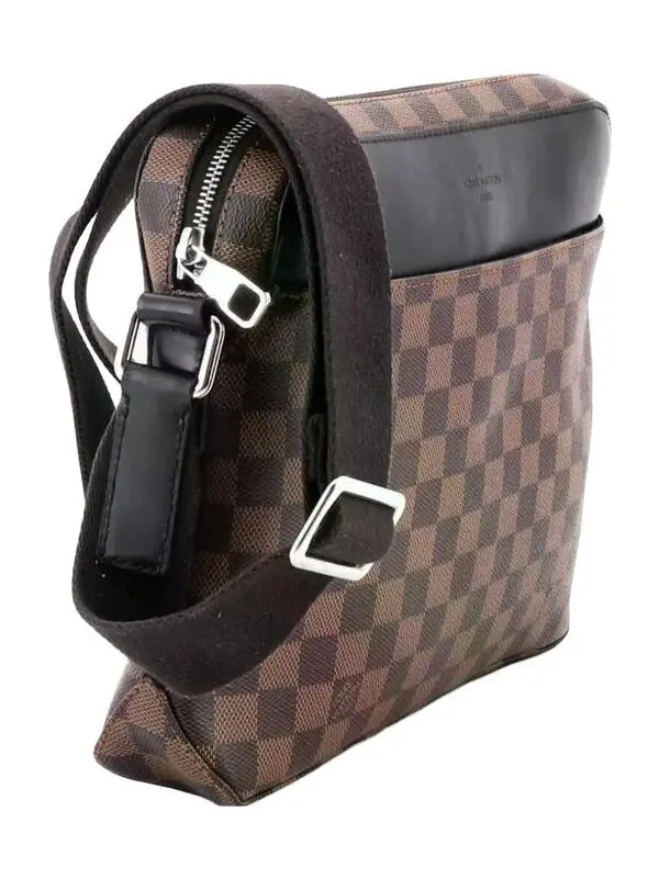 LOUIS VUITTON Jake Messenger Bag Damier Pm - Black