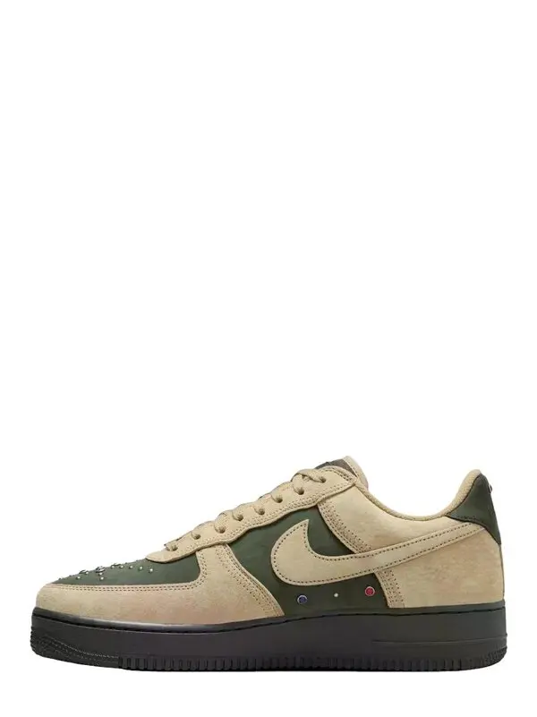 Nike Air Force 1 Studded Sneakers - Neutrals