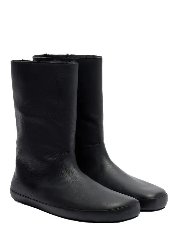 THE ROW Toni Shearling-lined Leather Ankle Boots - Black