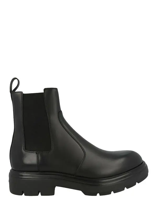 FERRAGAMO Dollie Chelsea Boot - Black