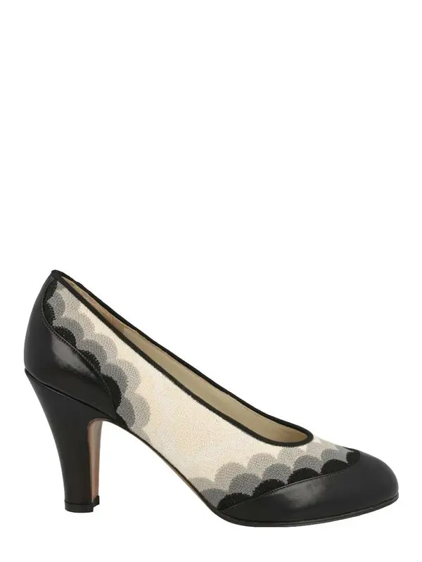 FERRAGAMO Signorinella Archinve Limited Edition 1930's Pumps - Black