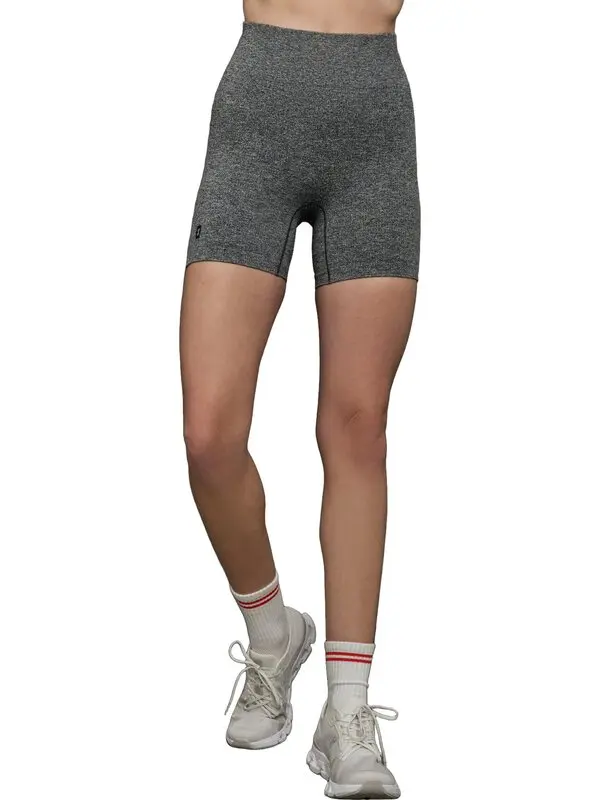 On Studio Knit Fitted Shorts - Graphite Heather