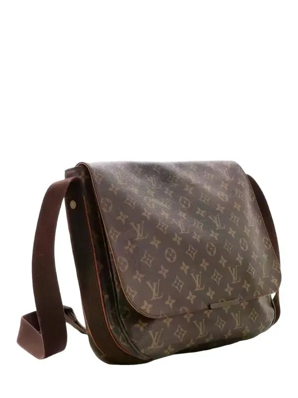 LOUIS VUITTON Beaubourg Messenger Bag Monogram Canvas Gm Crossbody Bag - Brown