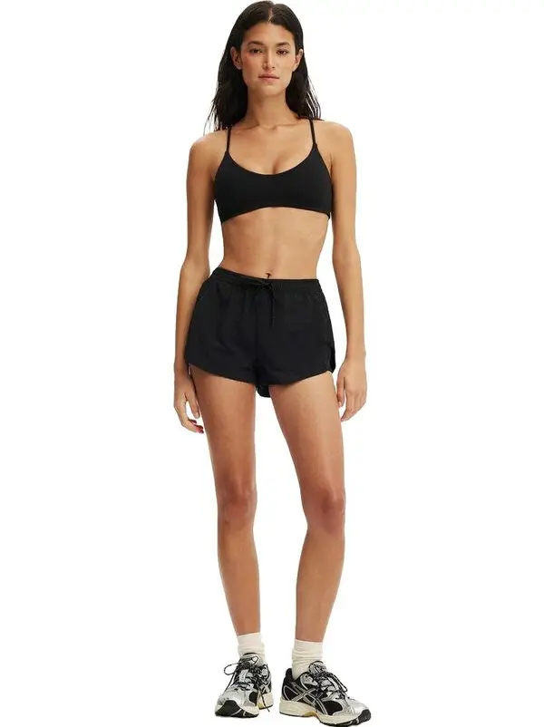 BODY Active Ultra Soft Scoop V Crop - Black