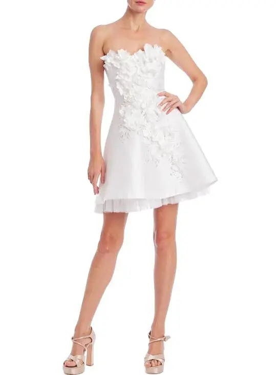 Badgley Mischka Laser 3-d Floral Strapless Mini Dress - Light Ivory