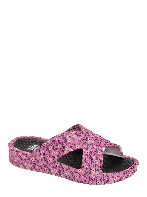 MUK LUKS Spa Day Sandal - Magenta Floral