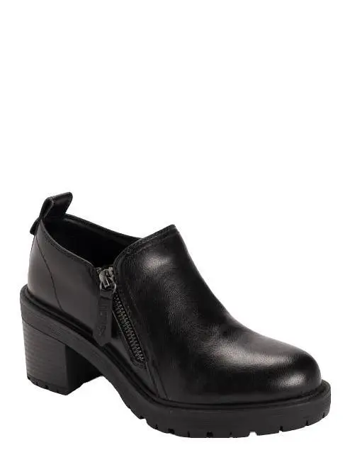MUK LUKS Lainey Bootie With Block Heel And Side Zip - Black