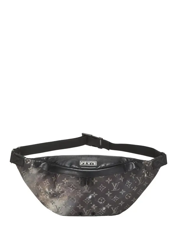 LOUIS VUITTON Monogram Galaxy Discovery Bumbag - Black