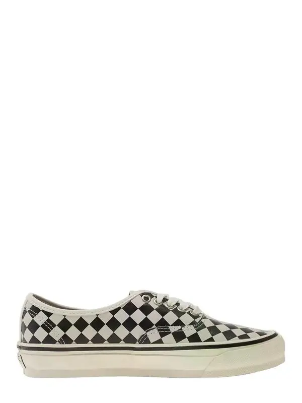 VANS Checkered Lace-up Sneakers - Black