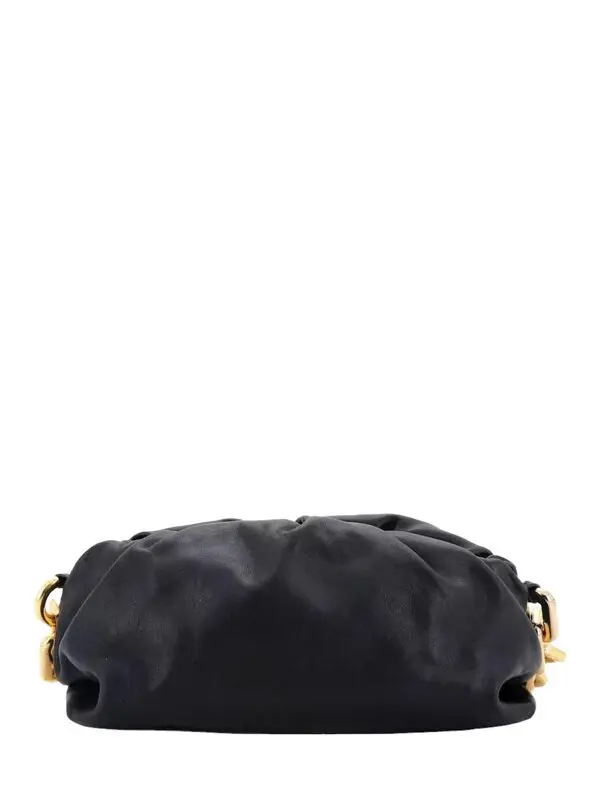 Bottega Veneta The Chain Pouch Leather Teen Shoulder Bag - Black