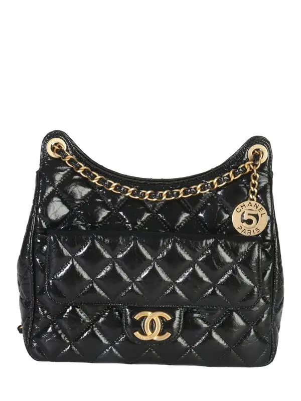 Chanel Quilted Shiny Crumpled Calfskin Wavy Cc Hobo - Black