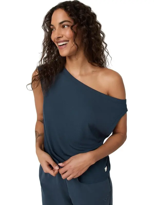 Vuori Cove Asymmetric Top - Ocean Blue