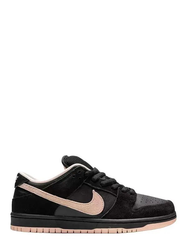 Nike Sb Dunk Low Pro Sneakers - Black