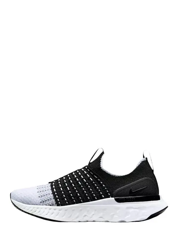 Nike React Phantom Flyknit 2 Sneakers - Black