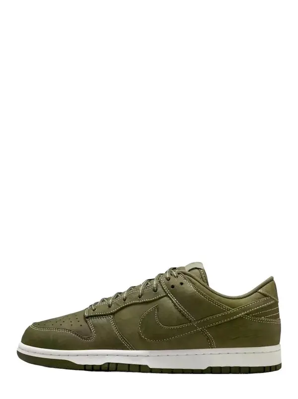 Nike Dunk Low Sneakers - Green
