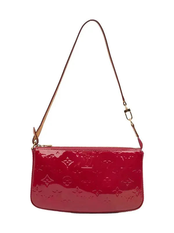 LOUIS VUITTON Monogram Vernis Pochette Accessoires Shoulder Bag 2013 - Red