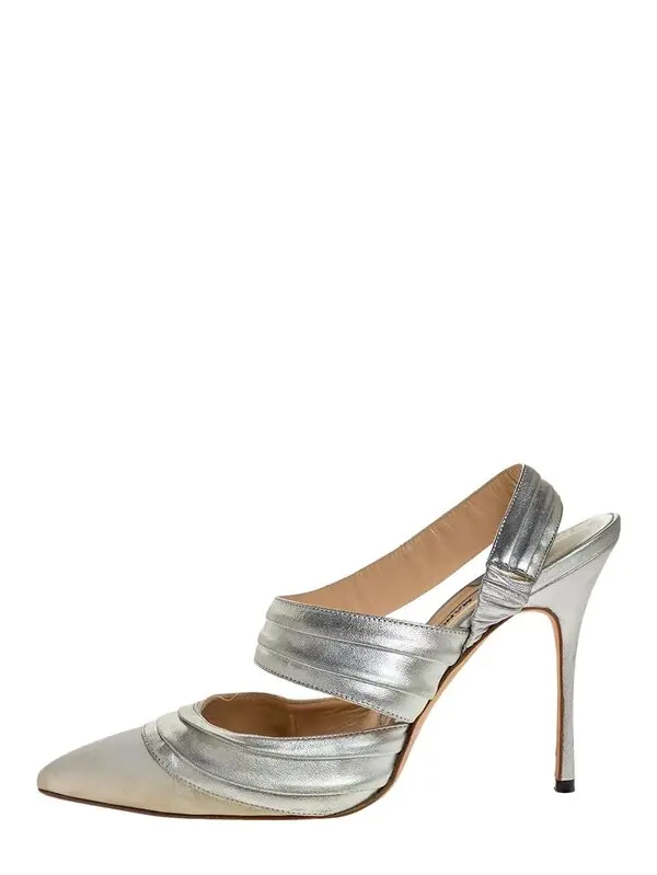 Manolo Blahnik Pre-owned Pleated Slingback Pumps - Metallic