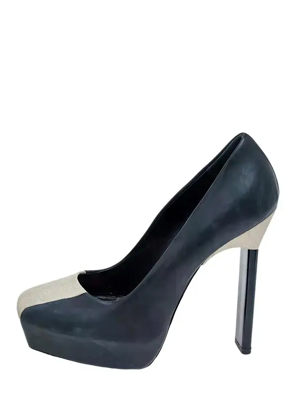 Balenciaga Leather Heeled Pumps - Black