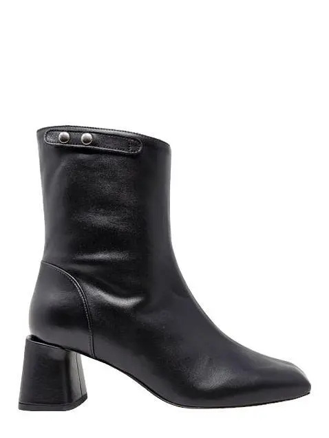MADISON MAISON The Keli Ankle Boots - Black