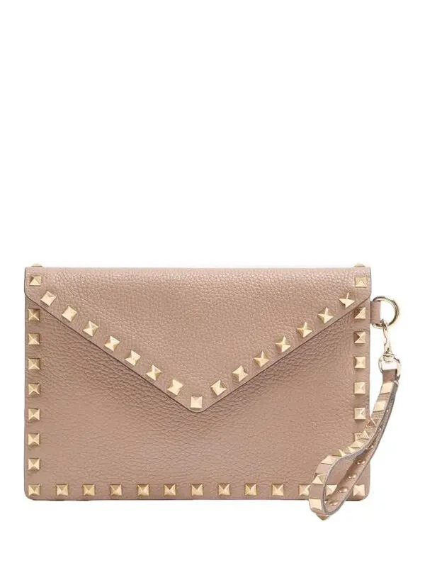 Valentino Garavani Rockstud Grainy Calfskin Pouch - Poudre