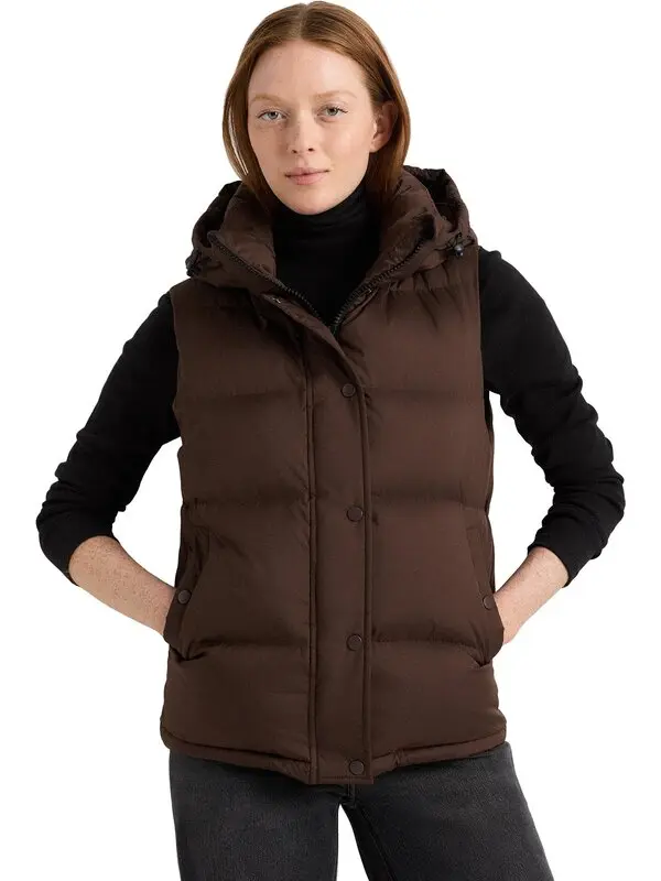 Quince Responsible Down Puffer Vest - Hot Fudge