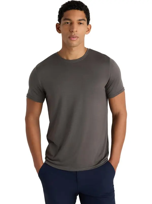 Quince 100% Merino Wool All-season Short Sleeve Base Layer T-shirt - Charcoal
