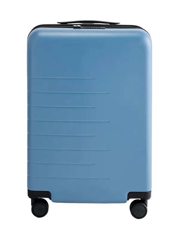 Quince Expandable Carry-on Suitcase - Blue