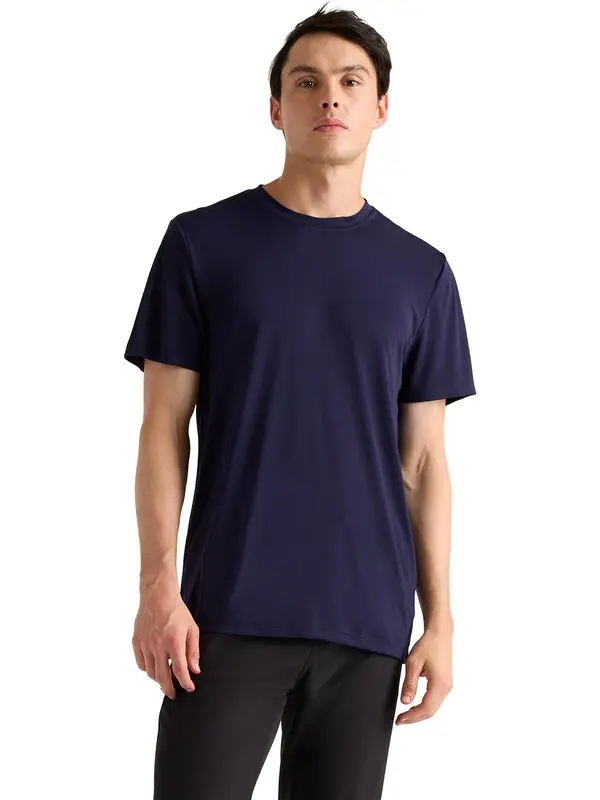 Quince Ultra-light Performance T-shirt - Deep Navy