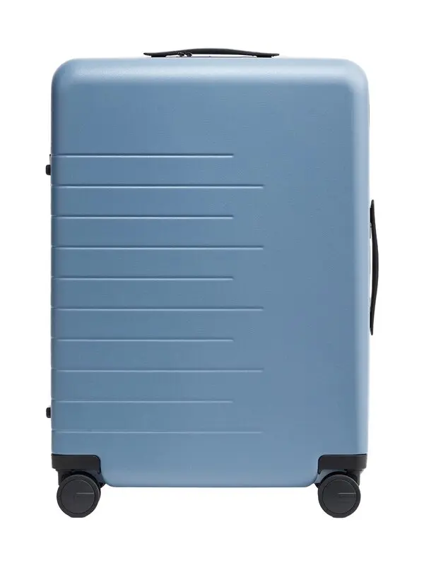 Quince Medium Check-in Suitcase - Blue