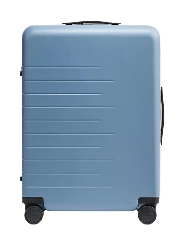 Quince Medium Check-in Suitcase - Blue