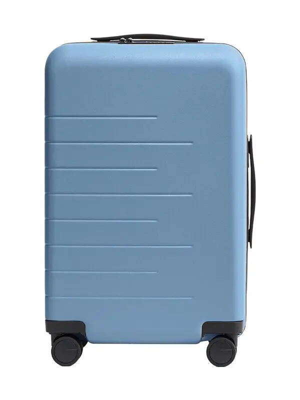 Quince Small Carry-on Suitcase - Blue