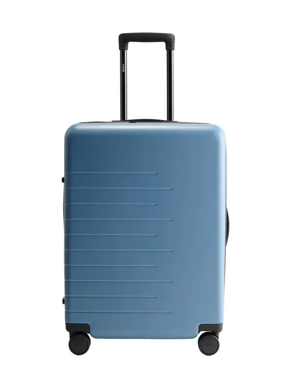 Quince Expandable Medium Check-in Suitcase - Blue