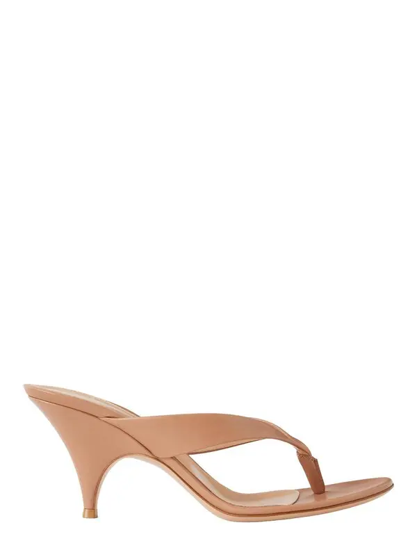 GIANVITO ROSSI Sofia Thong 70 Leather Sandals - Neutrals